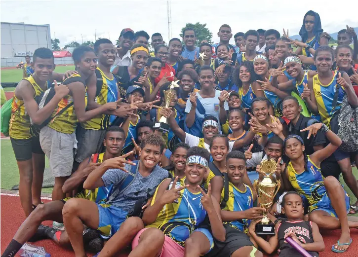 TOP TEAMS ARRIVE EARLY TO PREPARE - PressReader