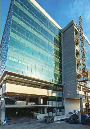 ULTRAPARK sigue creciendo - PressReader