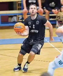 Piraten schwer in Seenot - PressReader