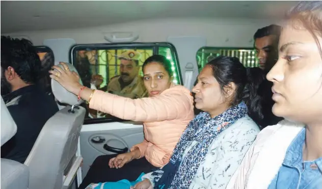 4 sent to police custody over parliament security breach - PressReader