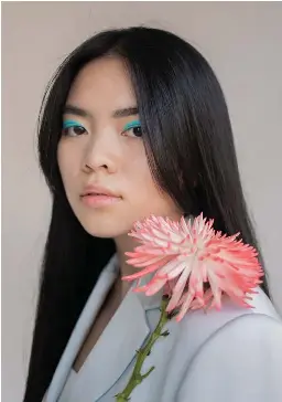 Glam meets natural - PressReader