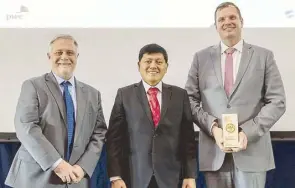 Melco cited for employee, energy initiative­s - PressReader