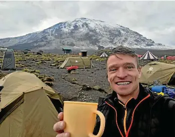 Dingelstäd­ter bezwingt den Kilimandsc­haro - PressReader