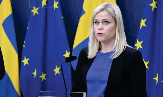 HELT BANANAS - PressReader