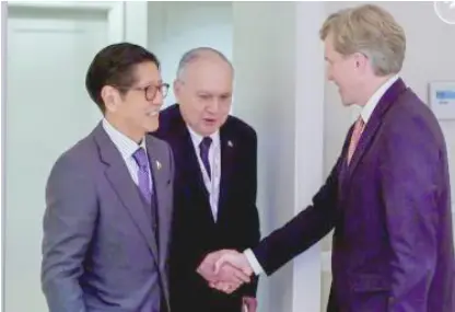 PH, US vow to boost defense ties | The Manila Times | PressReade­r