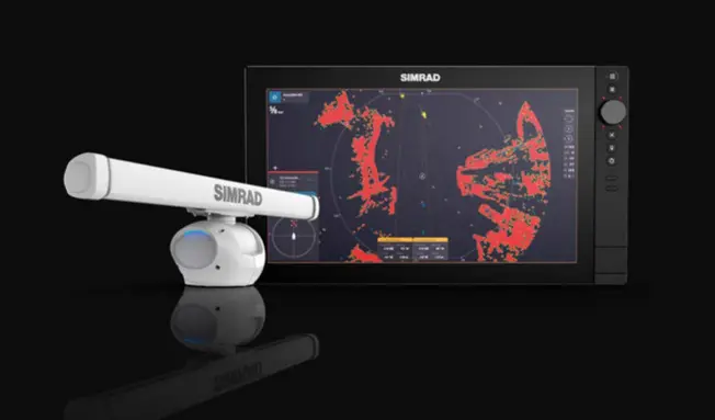 Simrad introduce autotrack™ per i radar Halo 2000 e 3000 - PressReader