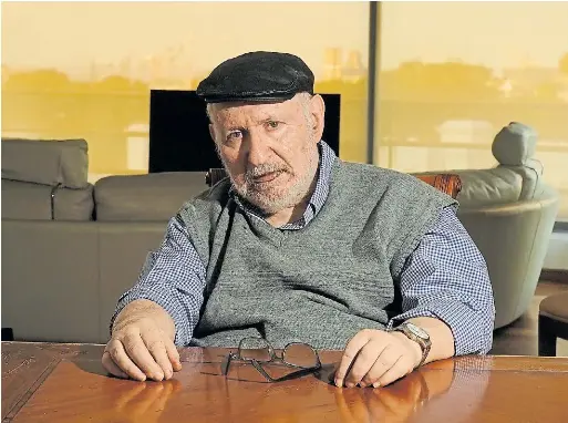 Blejer: “Milei tiene razón en evitar una devaluació­n y en no desarmar ...