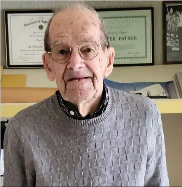 Louis Page, a Knowlton centenaria­n - PressReader