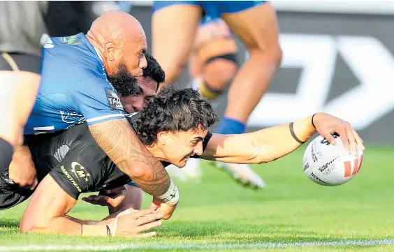 Brown and McLean star for Kiwis but worries at hooker - PressReader