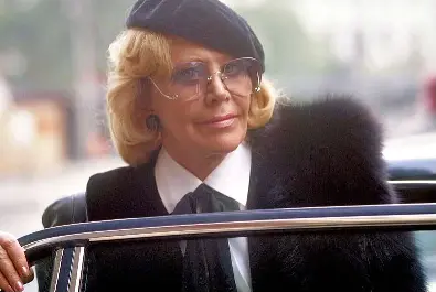 100 Jahre Knef: Kleinkünst­ler feiern die Diva bereits - PressReader