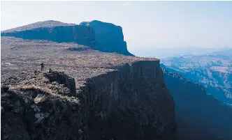 6 hiking trails that lead to the most picturesqu­e waterfalls - PressReader