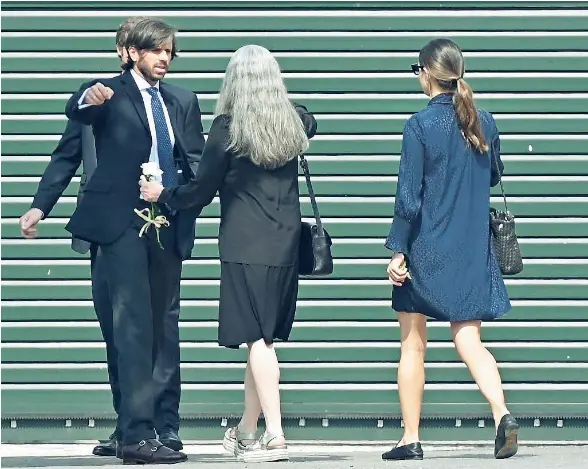 La última despedida emocionada a Marta Chávarri - PressReader