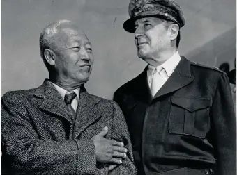 CRISIS DE SUEZ: EUROPA EN DECLIVE - PressReader