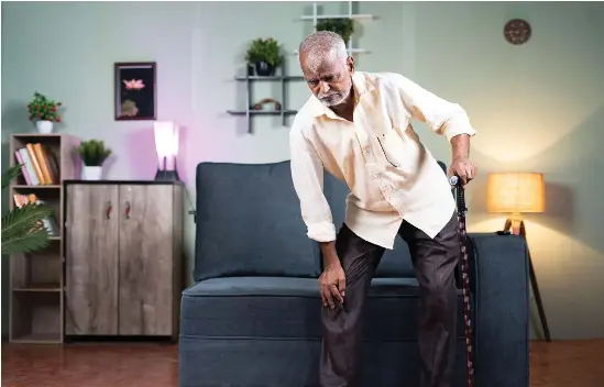 Five indication­s of frailty later in life and how it is diagnosed ...