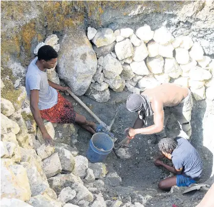 Homeowner furious after ‘gold diggers’ fail to restore pit - PressReader