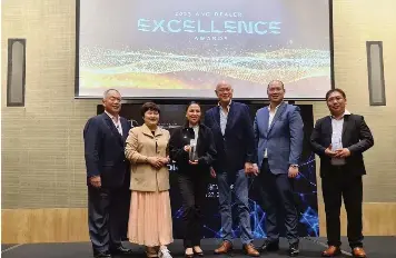 CarWorld, Inc. gets 'Gold Bagwis Seal of Excellence' - PressReader