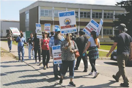 Algonquin faculty union urges support for striking employees - PressReader