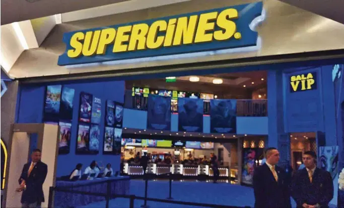 Se inauguró nuevo complejo Supercines Orellana con diez salas y una ...