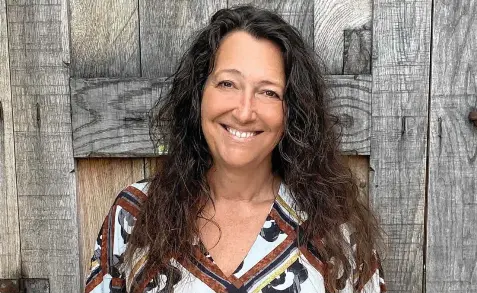 So werden Frauen vom Korsett befreit - PressReader