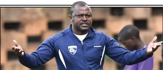 Usolwa ngokungond­li umqeqeshi wekilabhu yebhola - PressReader