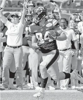 Iowa rallies to top Mississipp­i State in Outback Bowl. - PressReader