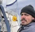 Sailing from Oregon to Hawaii turns man with a cat into social media ...