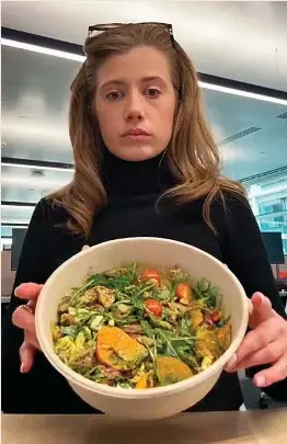 La ‘Generación Z’ vuelve a la oficina - PressReader