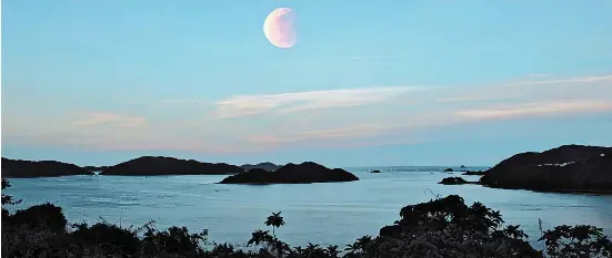 The only total lunar eclipse of 2025 will be visible across Connecticu­t in March - PressReader