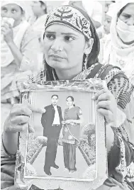 Lebih 80 korban arak todi di India - PressReader