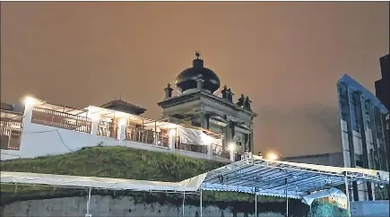 Pengabdian Sheikh Hassan Al Khatib dalam menjaga Makam Habib Noh ...