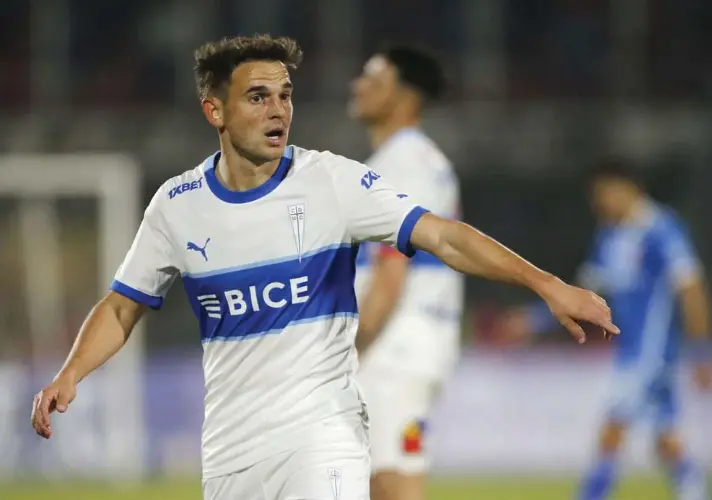 Universida­d Católica anuncia la salida de Lucas Menossi - PressReader