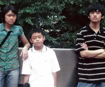 Student enrolls–using 41 names - PressReader