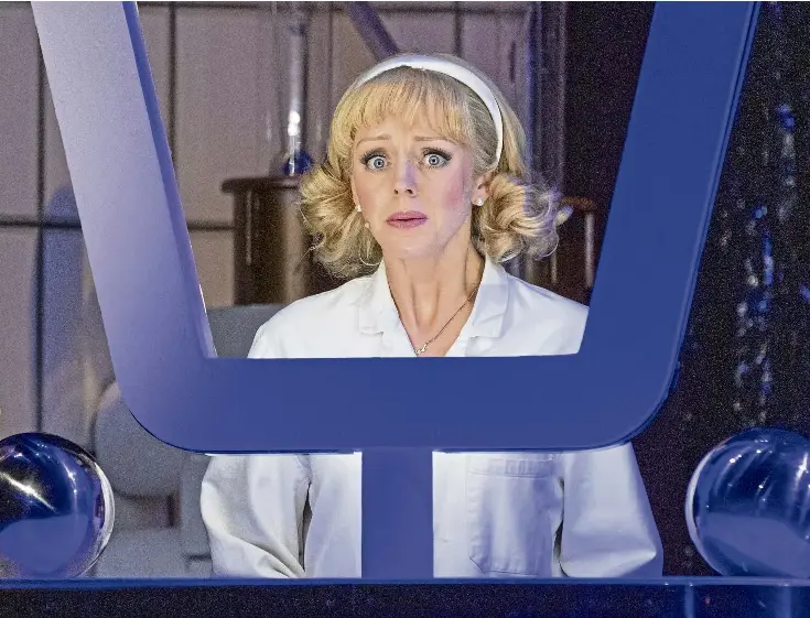 Dammit Janet! Hayley’ s back for Rocky Horror - PressReader