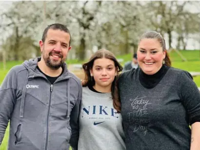 Xandee opent bloesembar in de schaduw van Stayen-stadion - PressReader