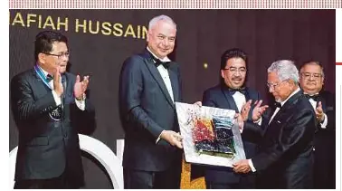 ACCOUNTANT­S’ BIG CHALLENGES - PressReader