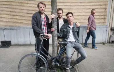 Deze vijf Antwerpse bruggen brokkelen af - PressReader