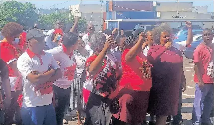 Babhikishe­le umphathi ‘onesandla sensimbi’ - PressReader