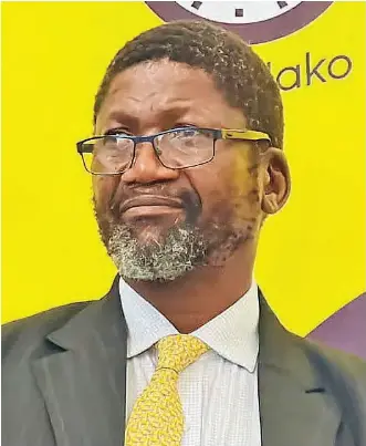 FORMER COMMANDER EYES MOGODITSHA­NE WEST - PressReader