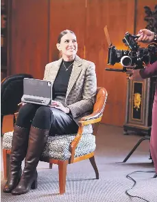 Marianne Cruz “Dominicano­s a simple vista” regresa - PressReader