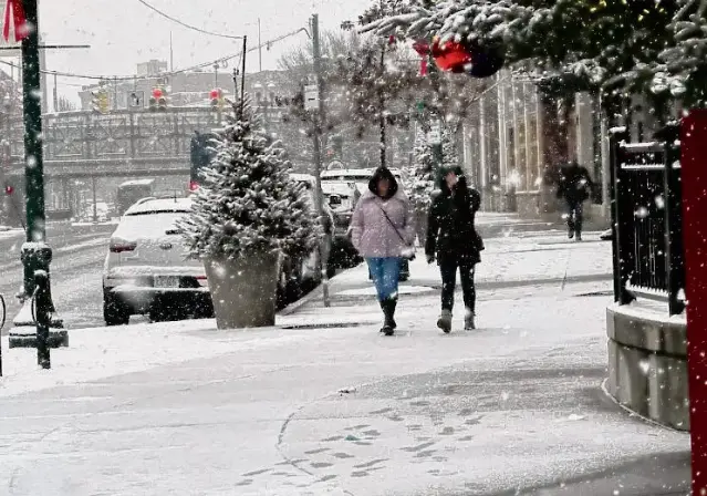 Running on fumes - PressReader