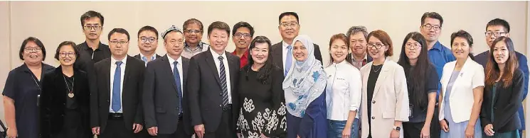 Xinjiang welcomes Malaysians - PressReader