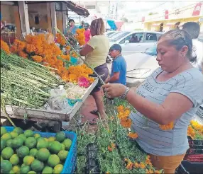 Compran dulces típicos - PressReader