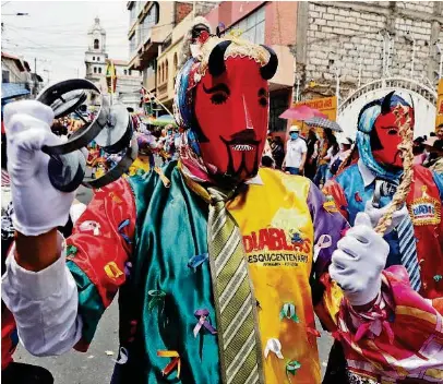 EL BAILE DE LOS DIABLOS DE LATA - PressReader