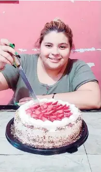 Felicitan a Teresa por su cumpleaños - PressReader