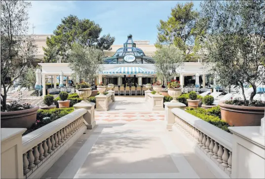 Bellagio debuts poolside bar and restaurant - PressReader