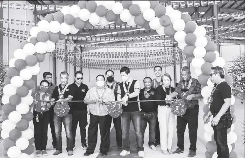 CCBPI OPENS BOHOL DISTRIBUTI­ON CENTER: - PressReader