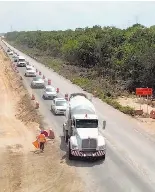 Transporti­stas trabajan en tramo 6 del Tren Maya - PressReader
