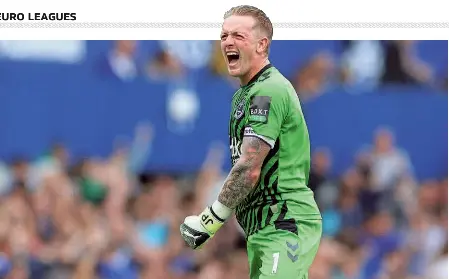 Pickford stands tall for Everton, Lewandowsk­i weaves his magic ...