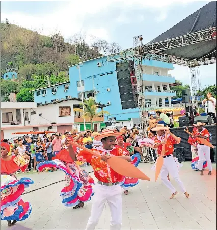 Cuero Son y Pambil: la marimba que rescata - PressReader