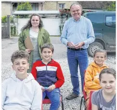 5 QUESTIONS AU THÉÂTRE DE SELLIÈRES - PressReader